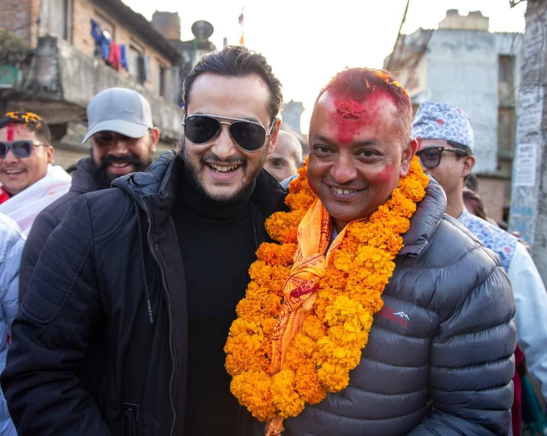 अभिनेता प्रदीप खड्काले मागे गगन थापालाई भोट – Kathmandutoday.com